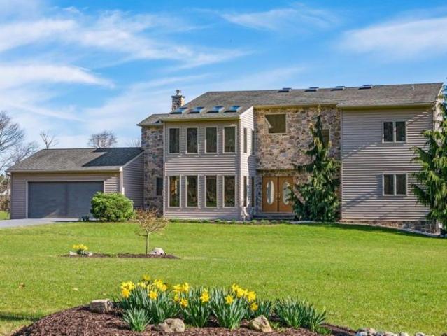 3315 Frontier Rd, Weisenberg Township, PA 19530