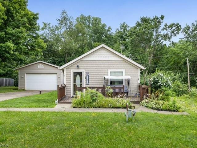 3315 Linda St, Akron, OH 44319