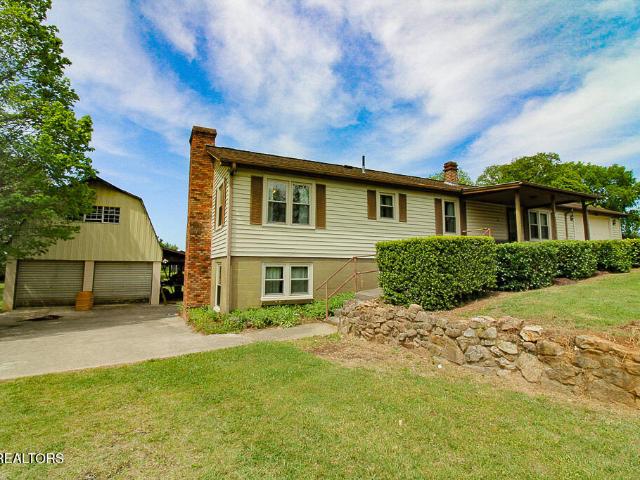 3315 Pineview Rd