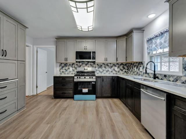 3316 Mapleton CRES
