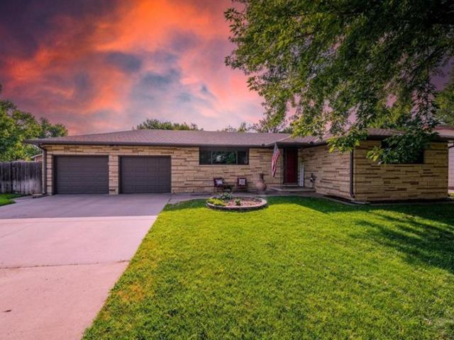 3316 N Clarence Cir, Wichita, KS 67204