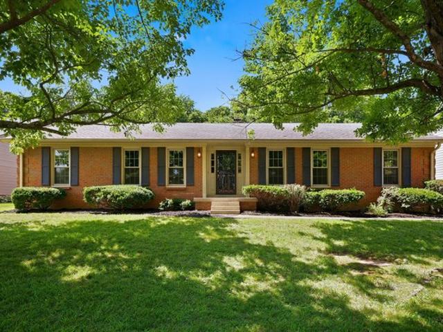 3316 Lyon Dr, Lexington, KY 40513