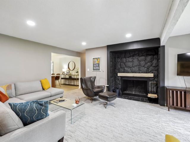3316 Park Avenue