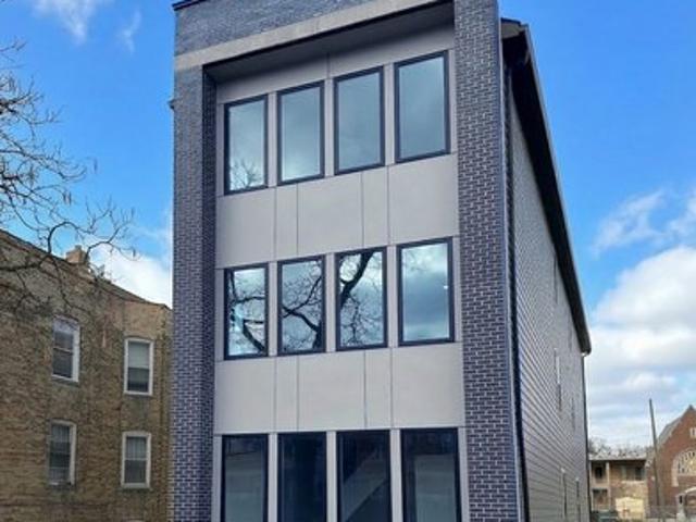 3316 W Adams St, Chicago, IL 60624