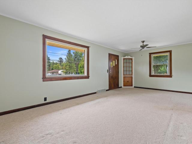 3316 3 Mile Rd