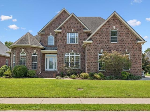 3317 Geneva Dr, Murfreesboro, TN 37128