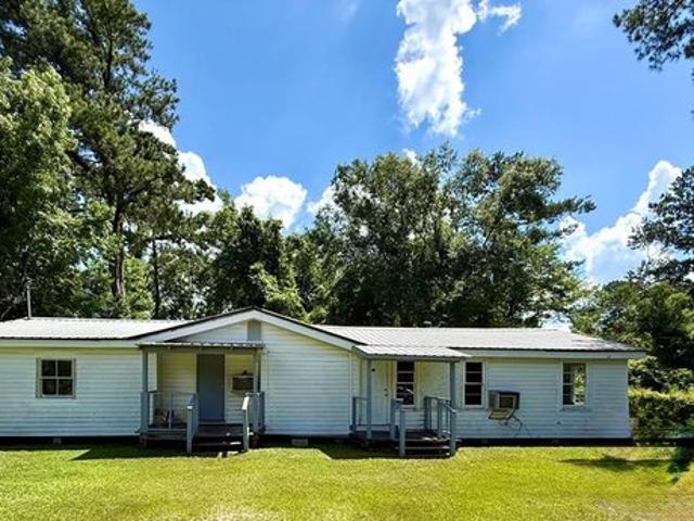 3317 Jackson Landing Rd, Picayune, MS 39466
