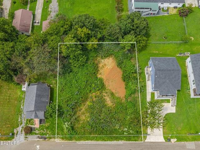 3317 Johnston St, Knoxville, TN 37921