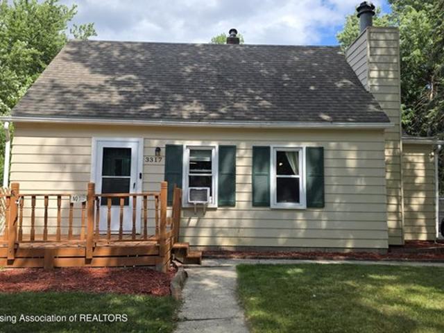 3317 S Catherine St, Lansing, MI 48911