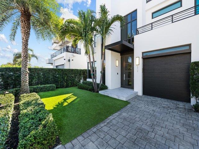 3318 NE 17th St, Fort Lauderdale, FL 33305