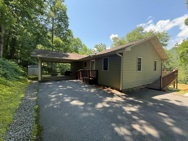 3318 Old Highway 64 E, Hayesville, NC 28904