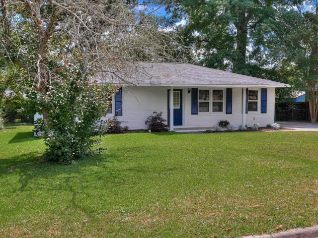3318 Westcliffe Court