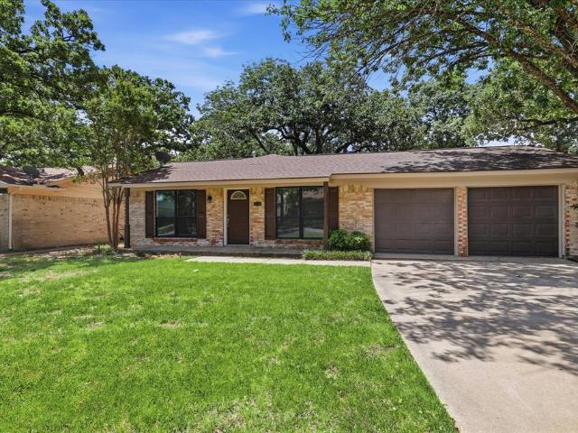 3318 Woodthrush Lane