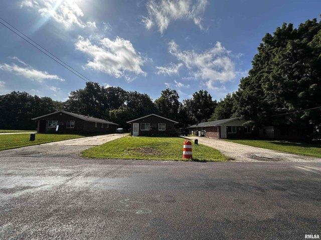 3318 3 W Sylvan Ln, Peoria, IL 61615