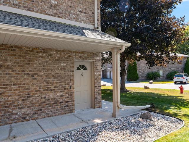 3319 n casaloma drive