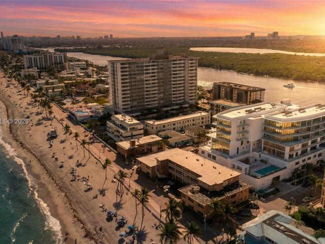 3319 N Ocean Dr, Unit TH4, Hollywood, FL 33019 | MLS #A11947