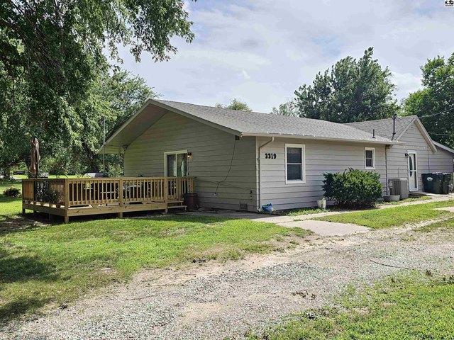 3319 E 69th Ave, Hutchinson, KS 67502