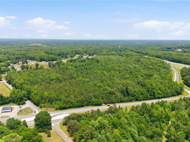 3319 E US Highway 64