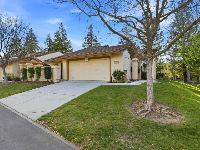 3319 Lake Albano Circle