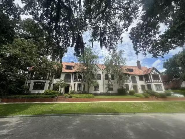 3319 Pine Street Unit 8 3319 Pine St #8