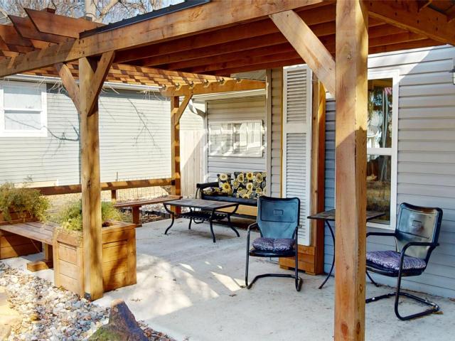 3319 SW 12th Place