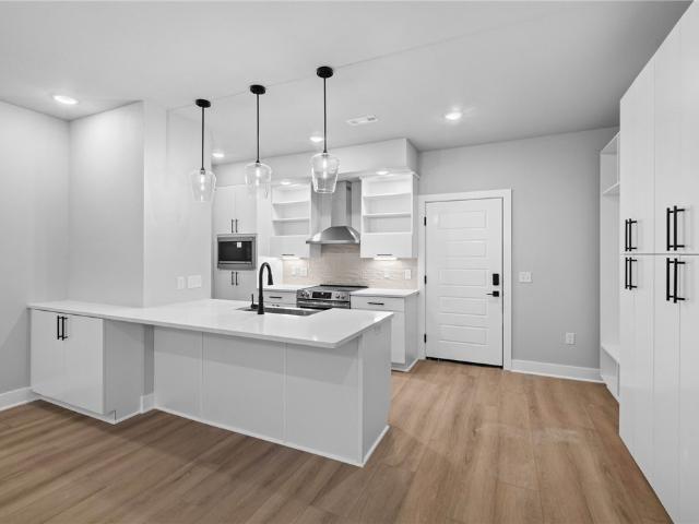 3319 SE MP Parkway 204