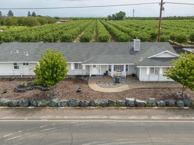 3319 Tierra Buena Rd, Yuba City, CA 95993