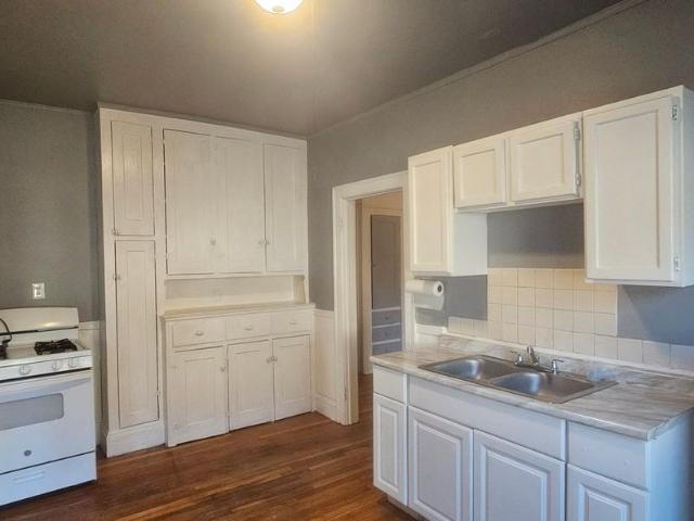 3319 W 126th St 3 Bedroom Apartment for Rent at 3319 W 126th St, Cleveland, OH 44111 Jefferson