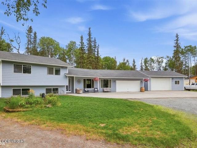 33100 Rensselaer Ln, Soldotna, AK 99669