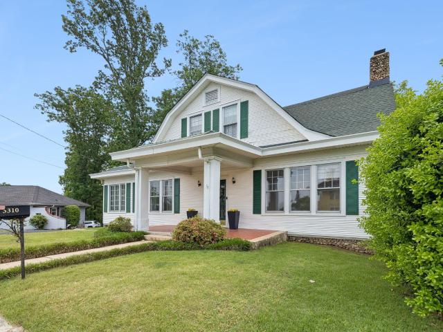 3310 Alta Vista Drive