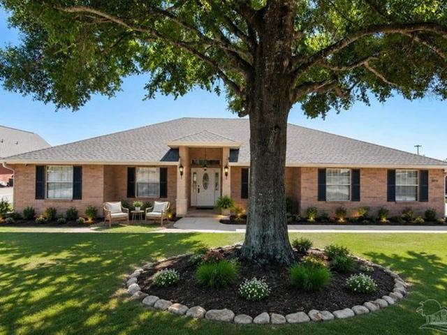 3310 Indian Hills Dr, Pace, FL 32571