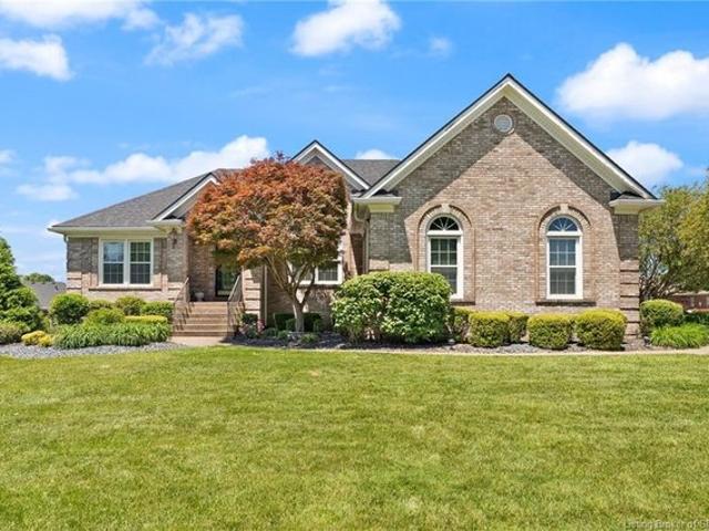 3310 Twelve Oaks Ct, Sellersburg, IN 47172