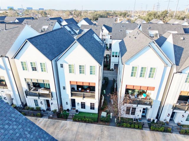 3310 Timbergrove Oaks St, Houston, TX 77008 | MLS #84877 | Compass