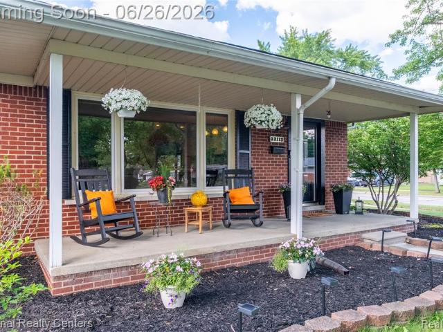 33112 Kirby Street