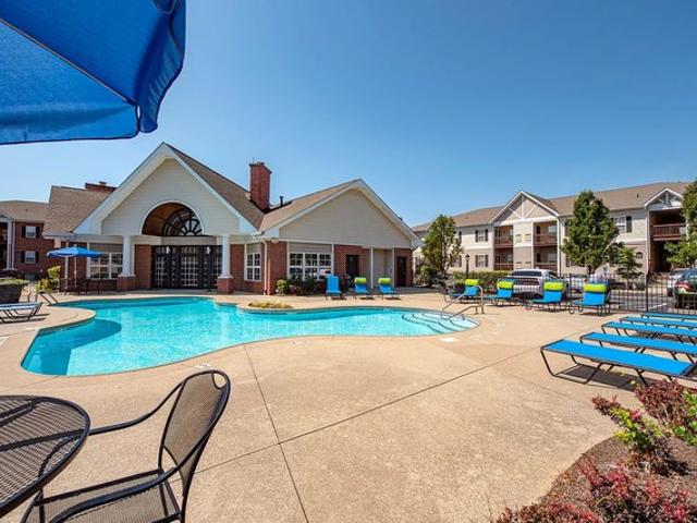 3311 Renwood Blvd, Louisville, KY 40214