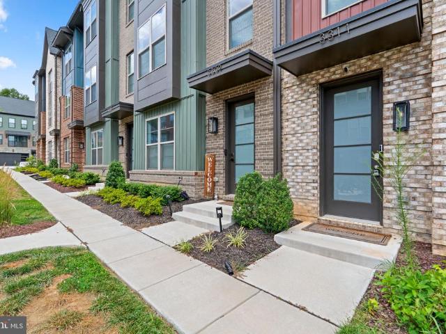3311 Streamlet Ln