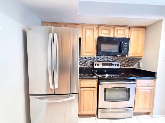 3311 Wyndham # 2202