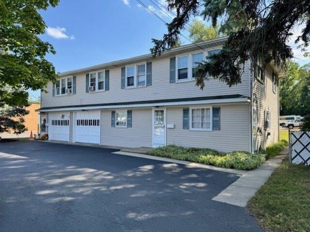 3311 3 Waukegan St, Mchenry, IL 60051