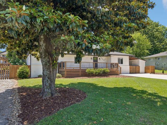 3312 Mountain View Drive
