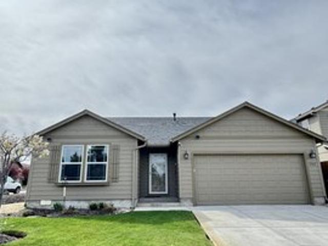 3312 NW Dogwood Ave, Redmond, OR 97756