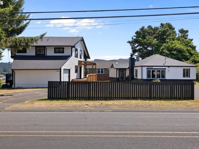 3312 NE West Devils Lake Rd, Lincoln City, OR 97367