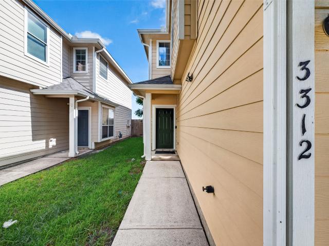 3312 Orchid Trace Lane