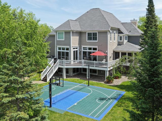 3312 Crestmoor Bay