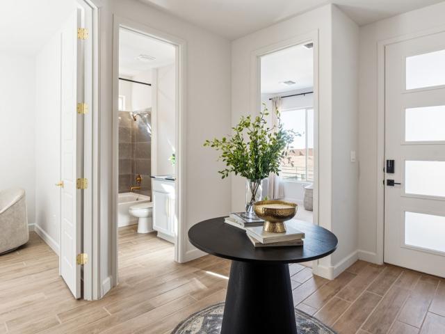 3312 Los Feliz