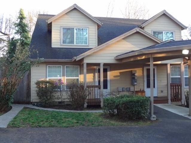 3312 SE Concord Rd Apt A, Milwaukie, OR 97267