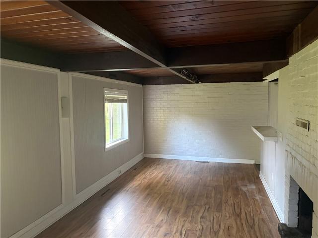 3312 Windgate Dr