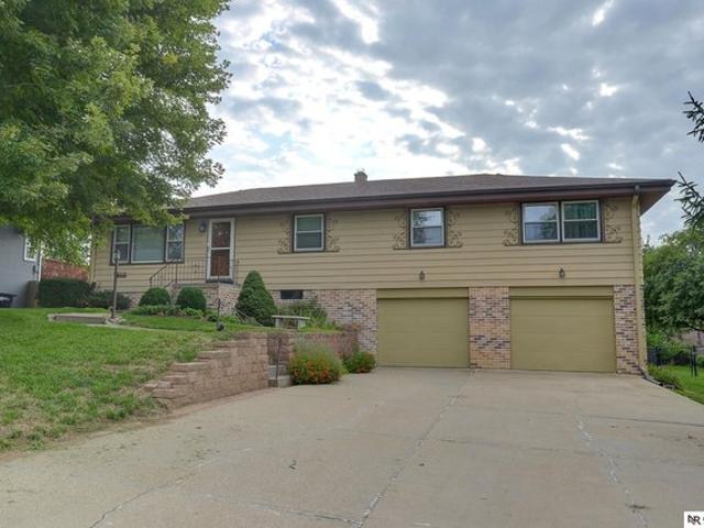 3313 N 207th St, Omaha, NE 68022