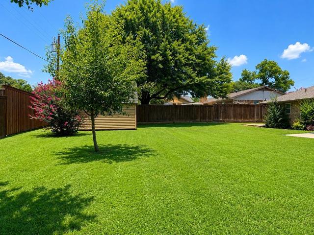 3313 Lakeview Drive