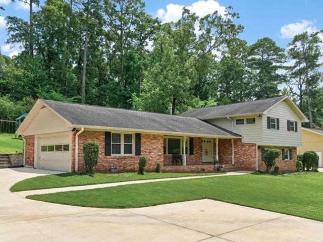 3313 Stoneridge Dr, Mountain Brook, AL 35223
