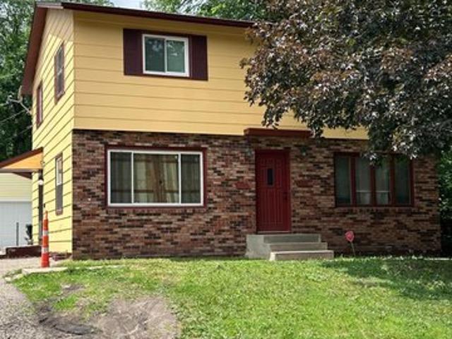 331 333 S McKnight Rd, Saint Paul, MN 55119